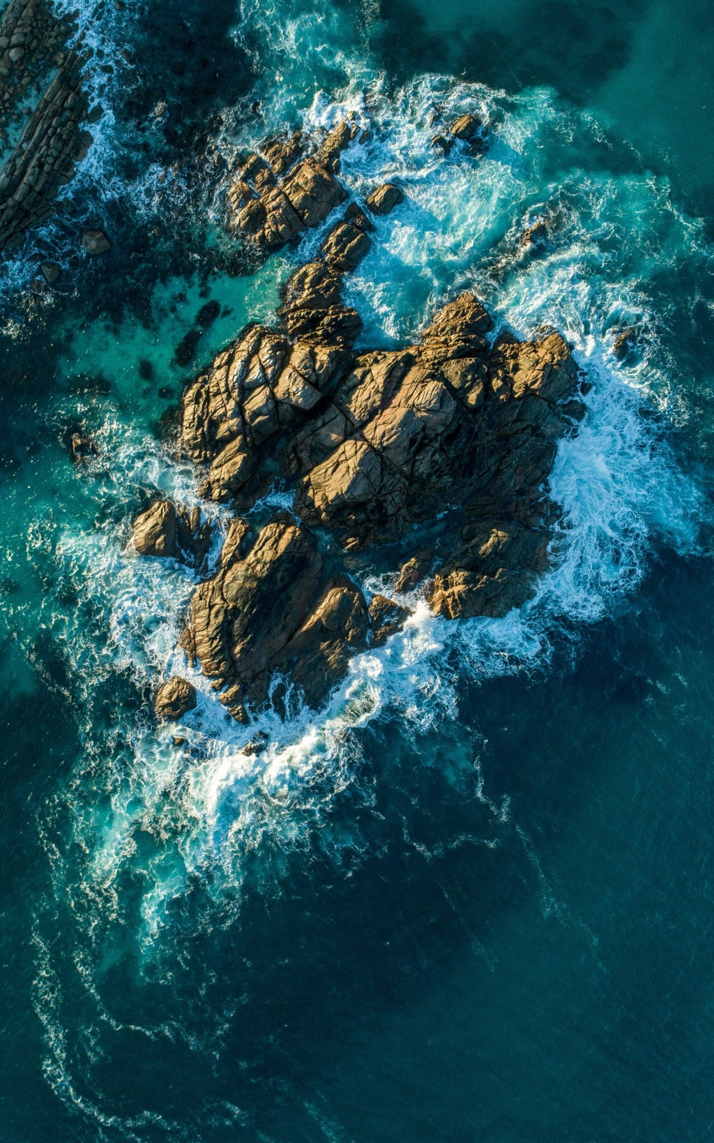 WA_SW_0007 - Windmills Beach, Dunsborough – Sand to Summit